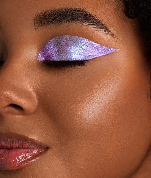 Nice Aspen - Stay the Night Shimmer Topper - Trixie Cosmetics